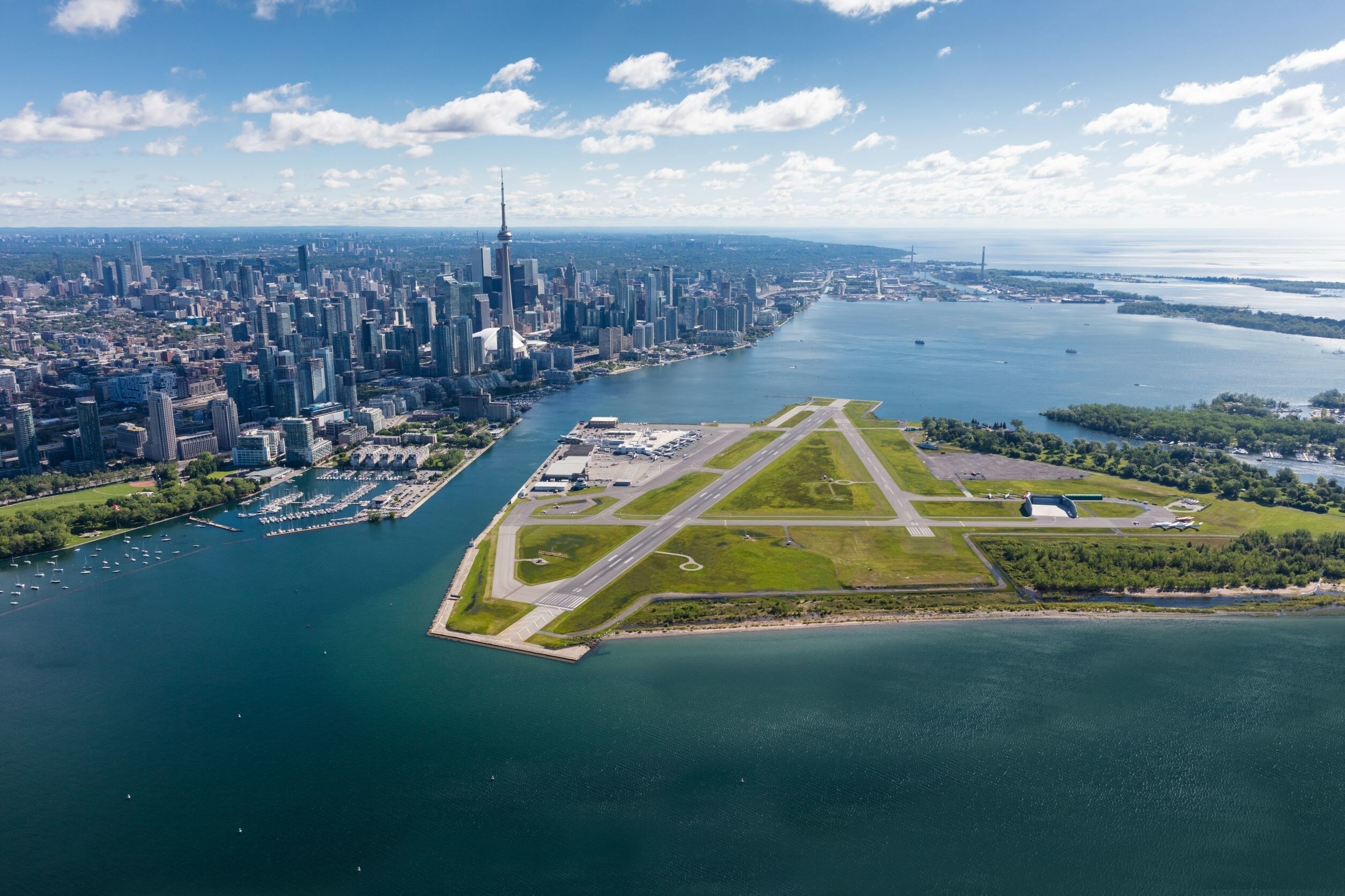 Swissport International AG - Billy Bishop Toronto City Airport (YTZ)